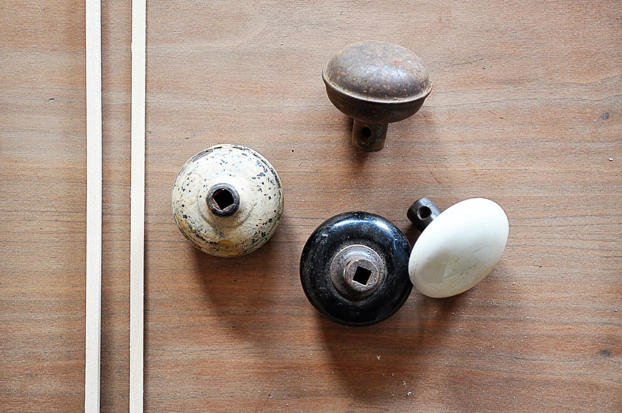 Door Knob Art Displays | Little Glass Jar