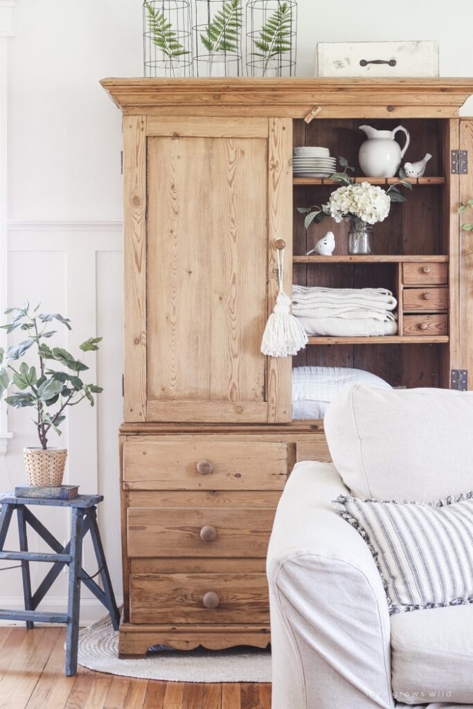 Ten Beautiful Farmhouse Style Hutches | Little Glass Jar