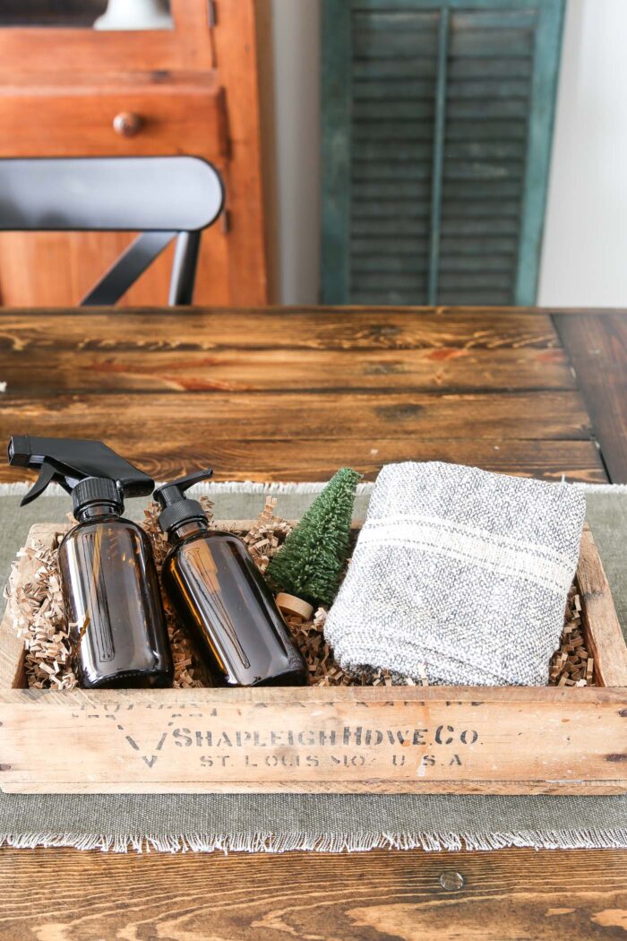 Five Beautiful Hostess Gift Basket Ideas - Little Glass Jar