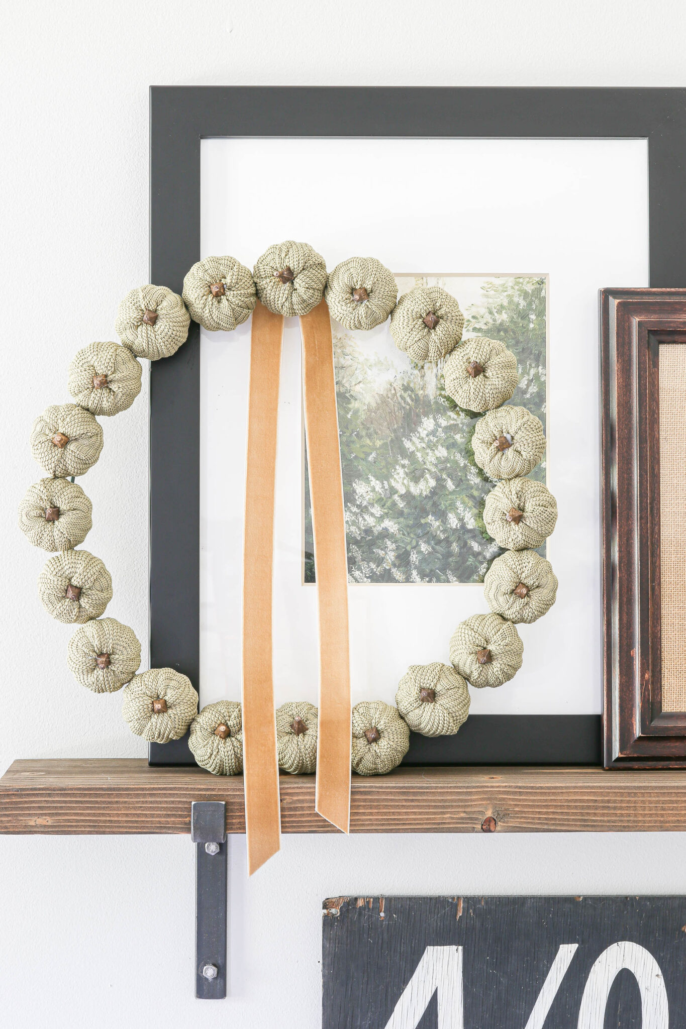DIY Simple Fall Pumpkin Wreath | Little Glass Jar