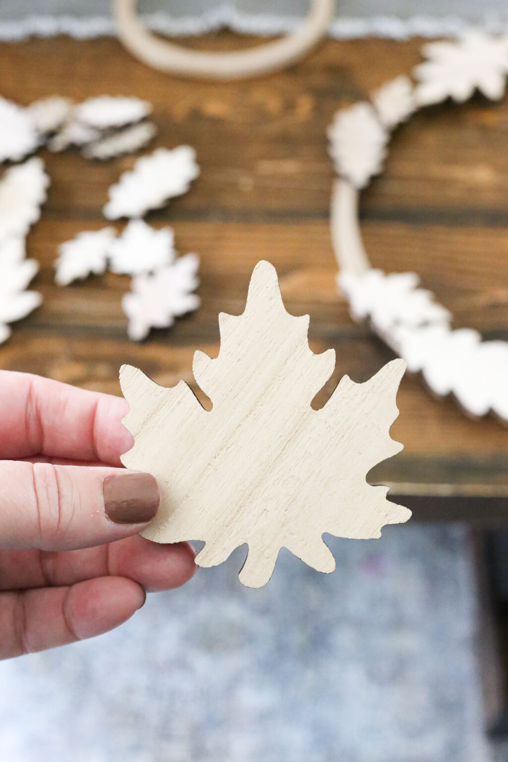 DIY Wooden Leaf Fall Wreath | Little Glass Jar